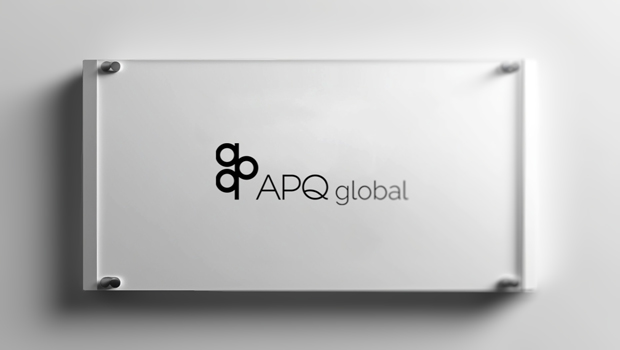 APQ попереджає про вплив політики допомоги Трампа, акції падають ...