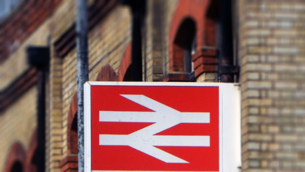 Labour lays out plans to renationalise UK's railways - Sharecast.com