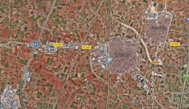 Muere un joven de 22 años atropellado por un furgón en la autovía A-7 ...