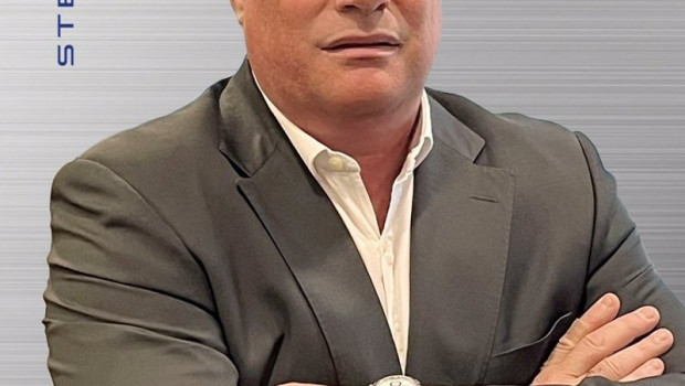 Economía/Motor.- Stellantis nombra a Carlos Zarlenga como director de ...