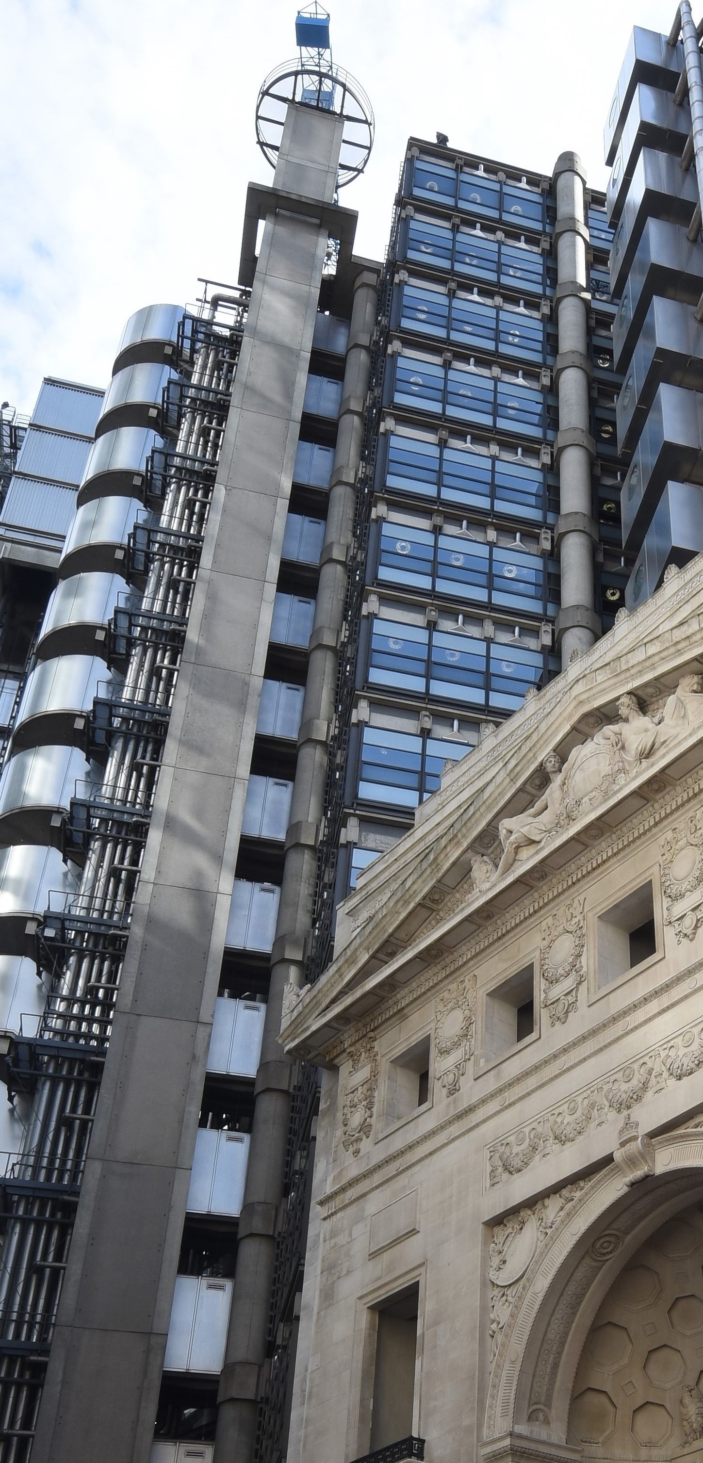 Lloyd's of London appoints former Treasury vet Charles Roxburgh as ...