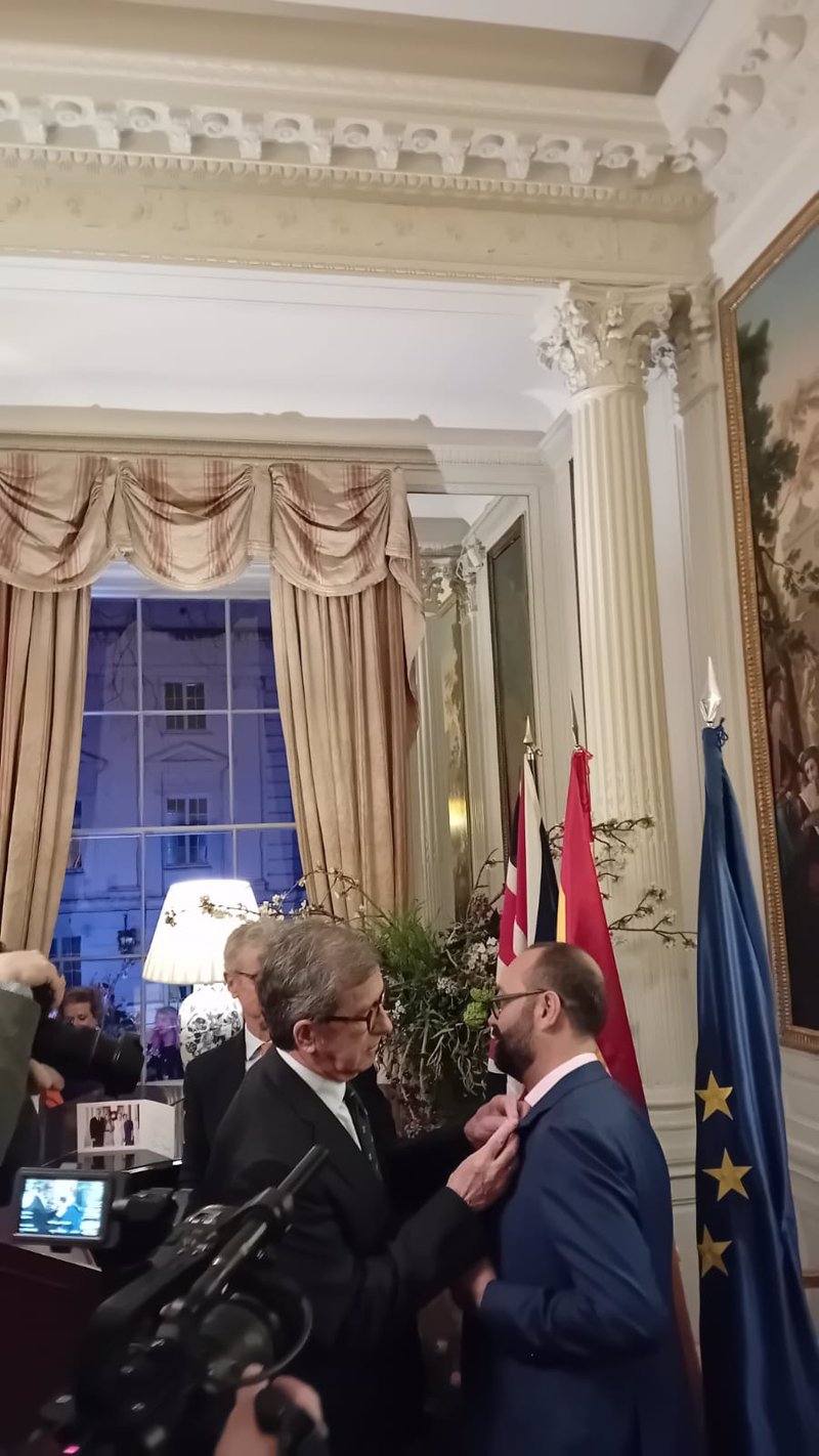 Economía.- José Pizarro, primer cocinero español en recibir la Cruz de ...